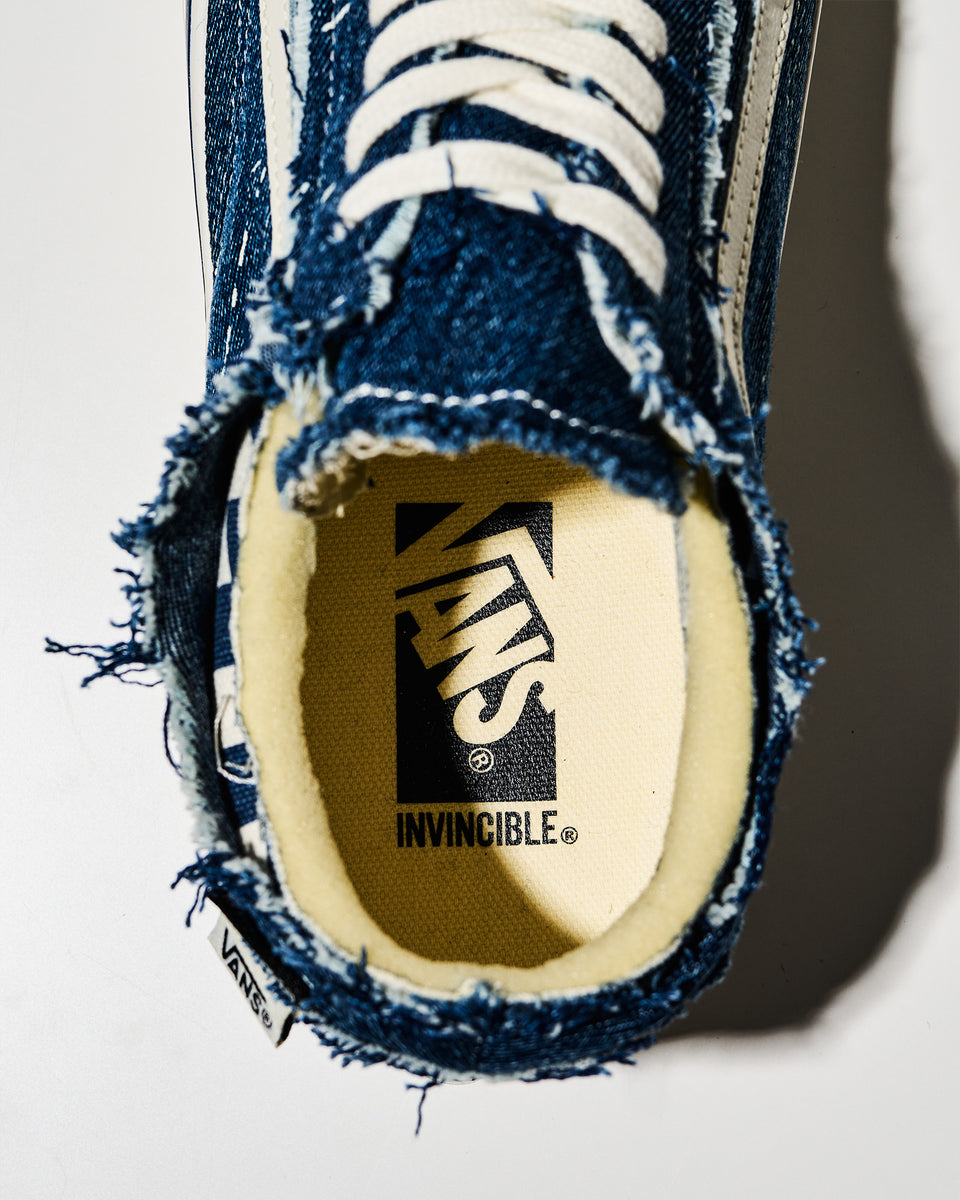 LX OLD SKOOL FRAYED – INVINCIBLE | Official Website